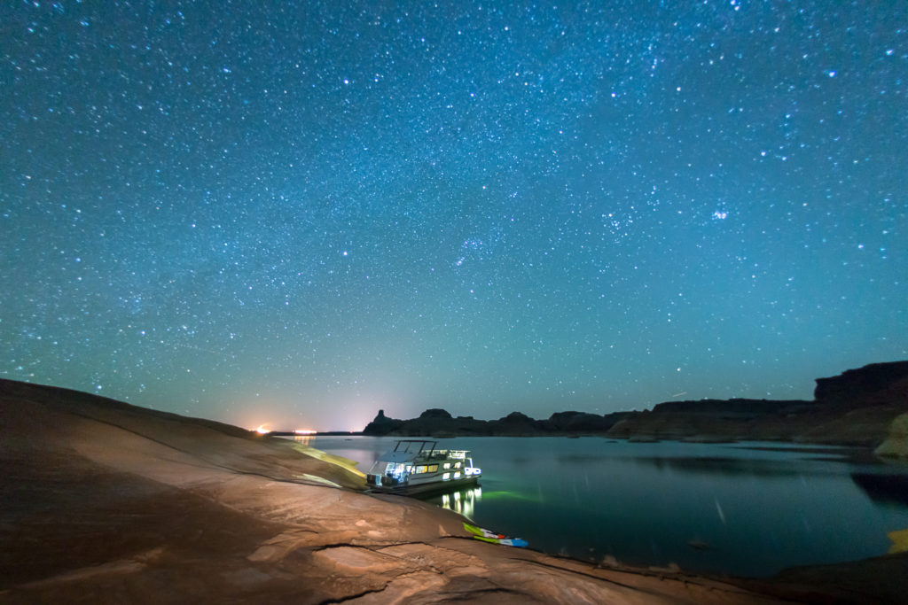 lake-powell-houseboating-scenic-starry-night | Nation's Vacation